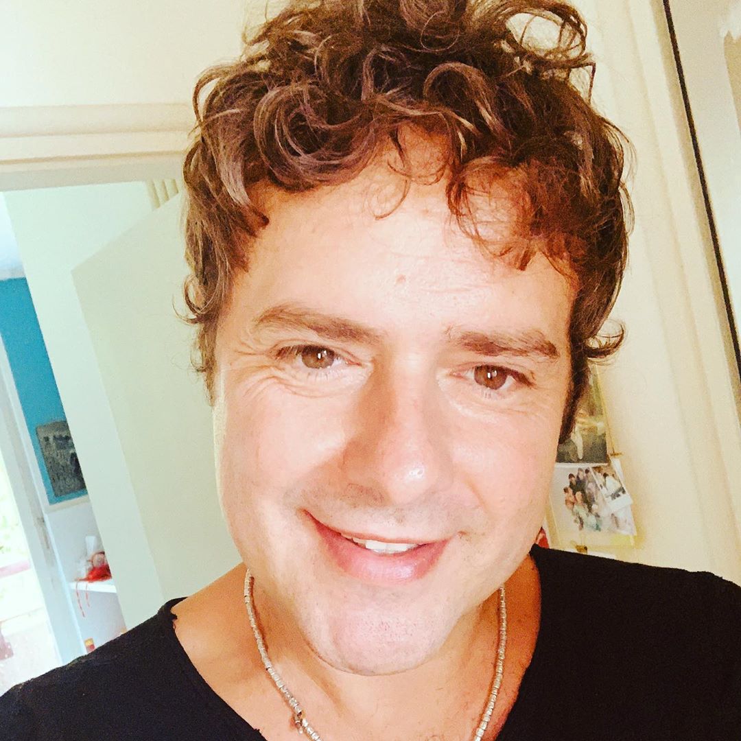 Paolo Meneguzzi biografia: chi è, età, altezza, peso, figli, moglie ...