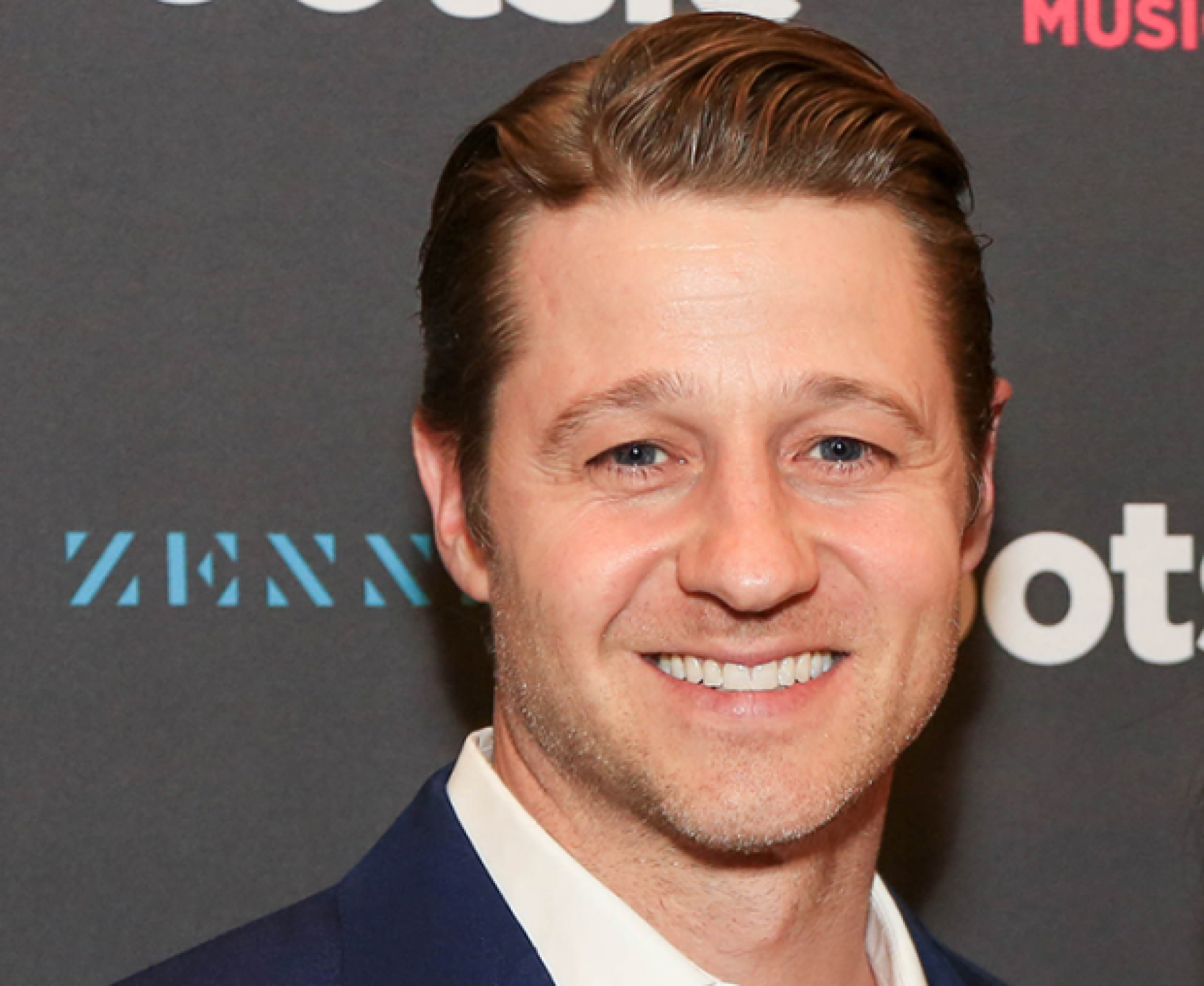Benjamin McKenzie biografia: chi è, età, altezza, peso, figli, moglie ...