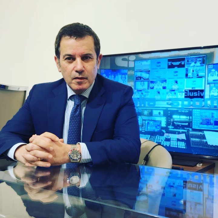 Alfredo Pedullà biografia: chi è, età, altezza, peso, figli, moglie ...