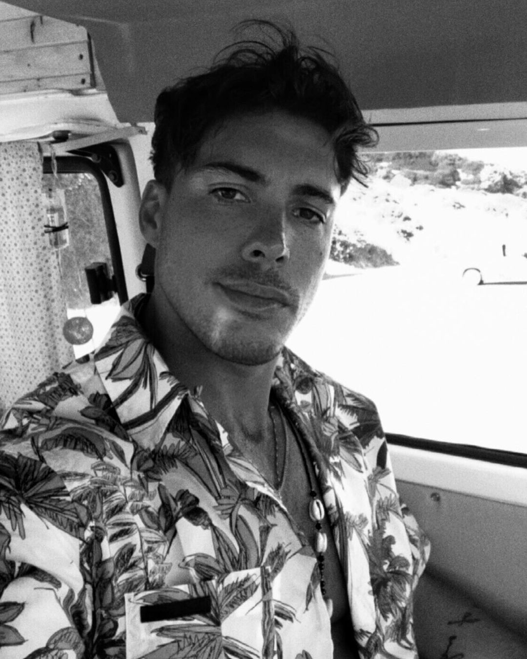 Nicholas Cornia biografia: chi è, età, altezza, peso, tatuaggi ...