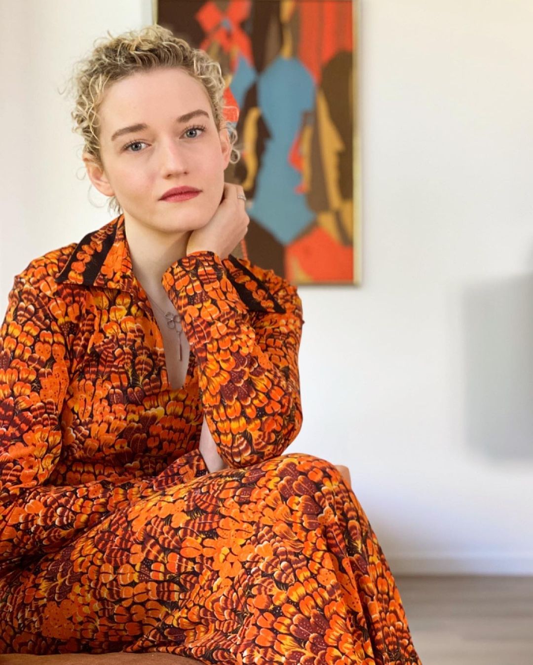 Julia Garner biografia: chi è, età, altezza, peso, figli, marito ...