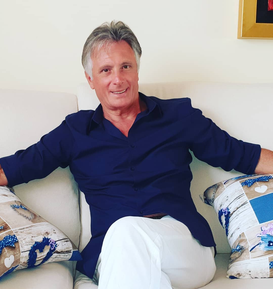 Giorgio Manetti direbbe sì all'Isola dei famosi: "sarebbe una bella ...