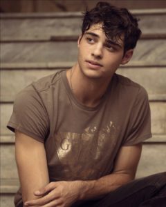 Noah Centineo biografia: chi è, età, altezza, peso, fidanzata ...