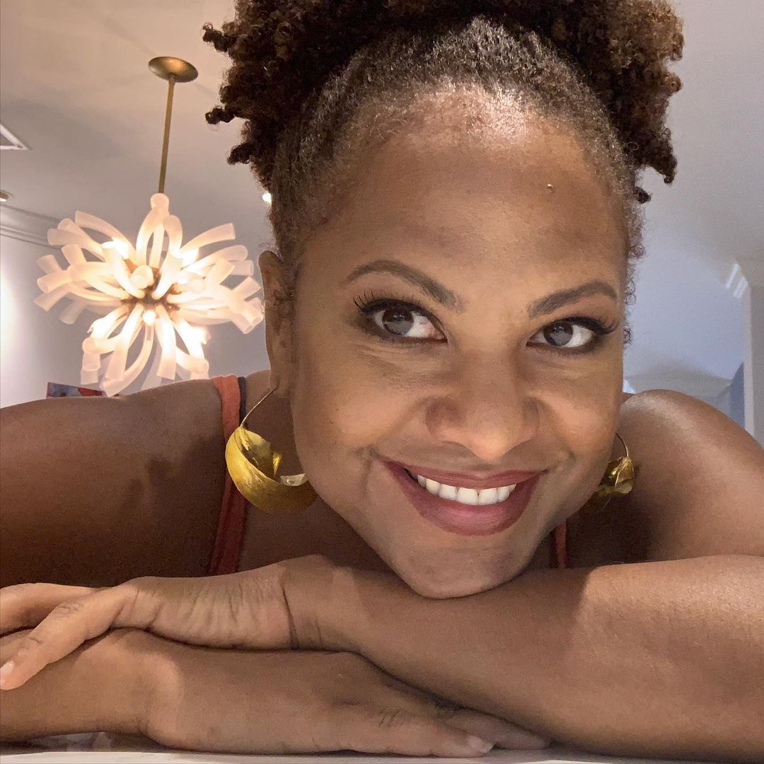 Sara Collins biografia: chi è, età, altezza, peso, figli, marito, libri ...