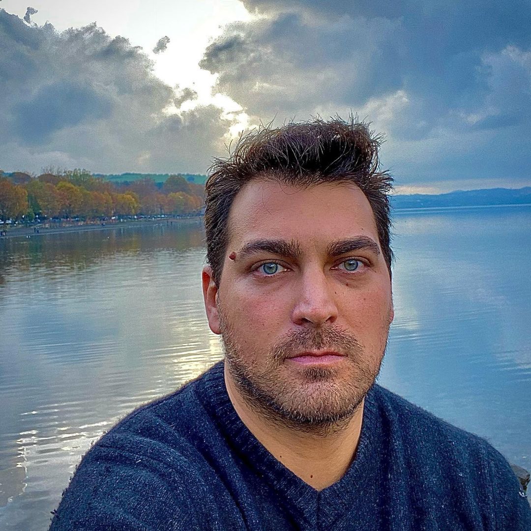 Gabriele Capri biografia: chi è, età, altezza, peso, figli, moglie ...