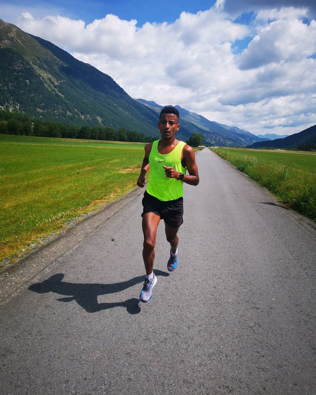 Eyob Faniel biografia: chi è, età, altezza, peso, tatuaggi, figli ...