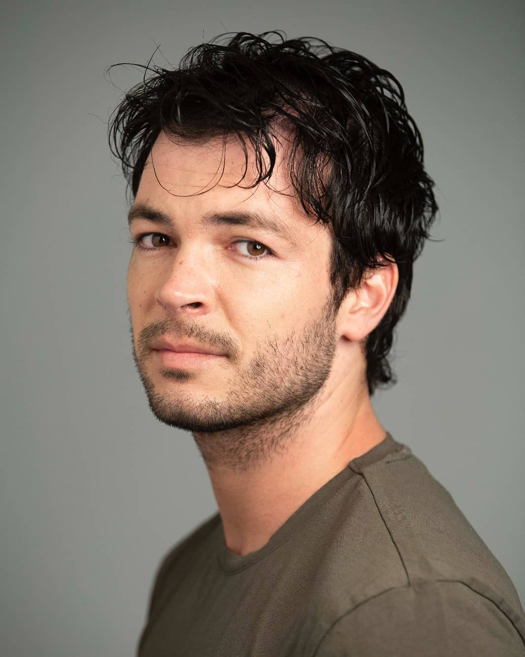 Carlos Serrano-Clark biografia: chi è, età, altezza, peso, figli ...