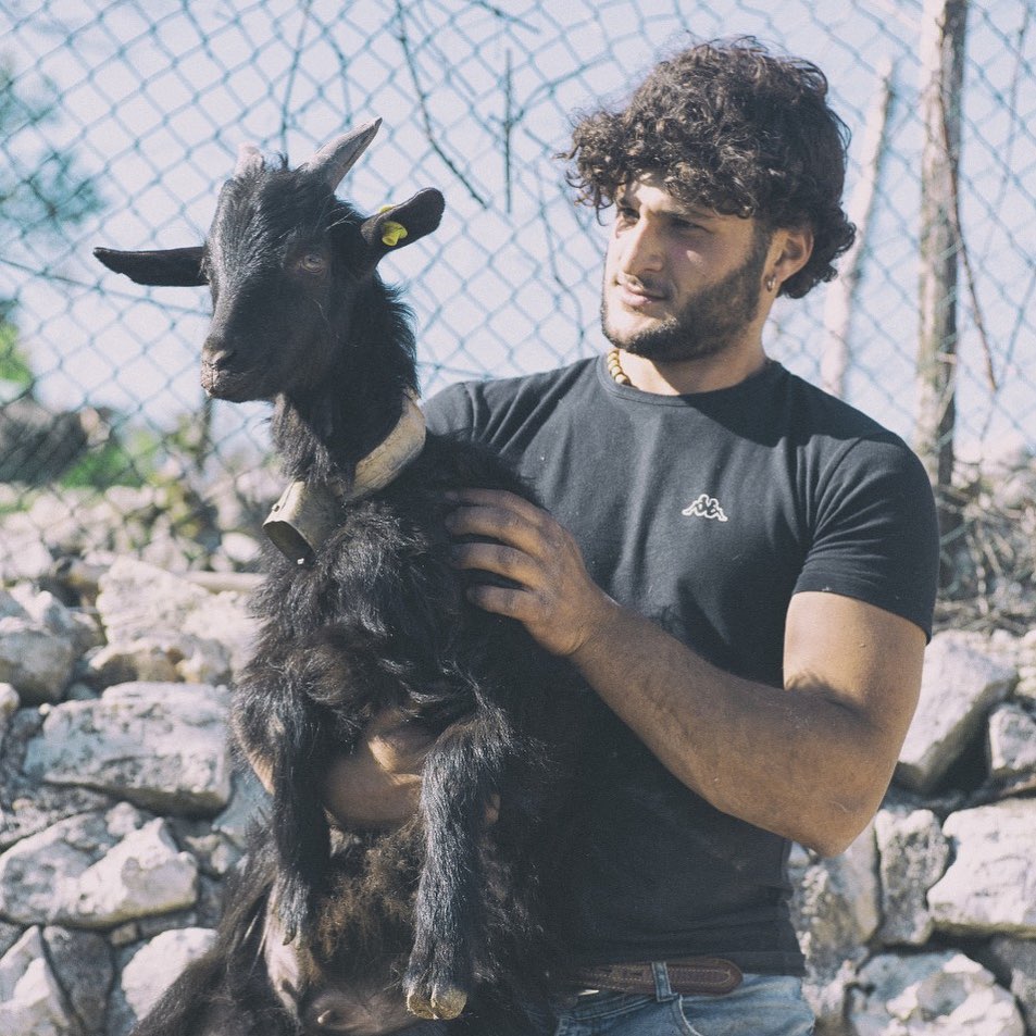 Michele Totaro biografia: chi è, età, altezza, peso, tatuaggi, figli ...