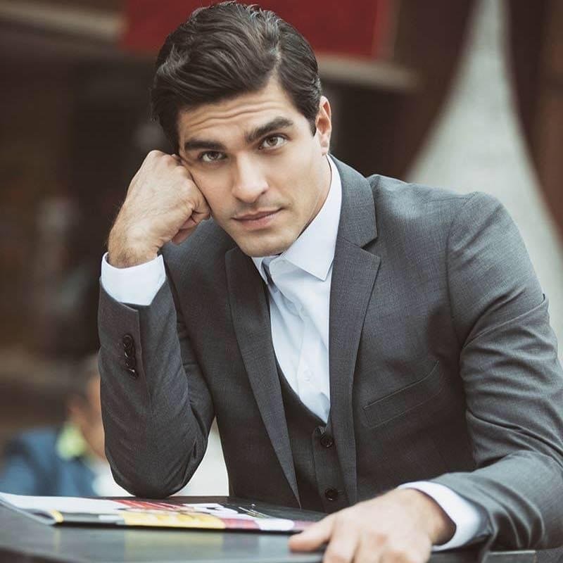 Giulio Corso biografia: chi è, età, altezza, peso, figli, moglie ...