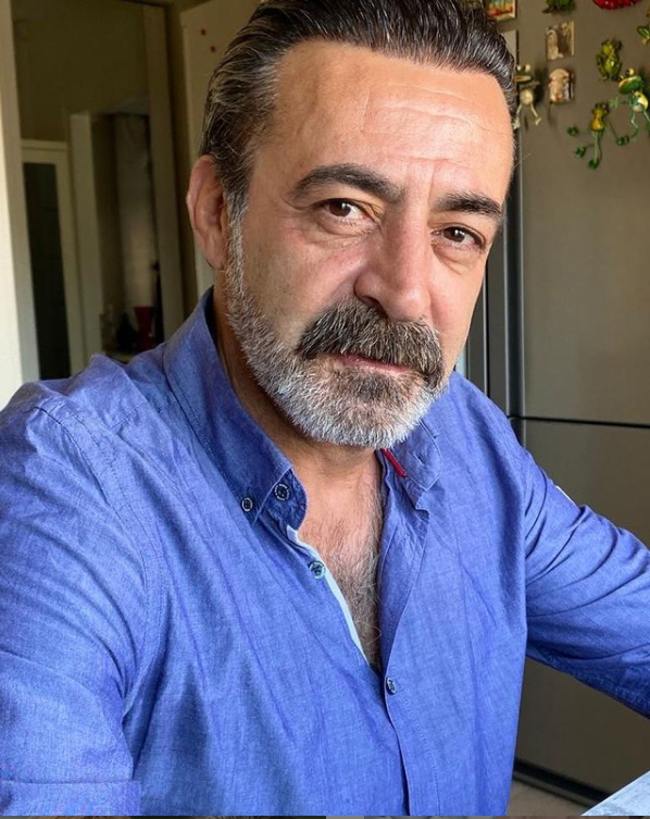 Levent Ülgen biografia: chi è, età, altezza, peso, figli, moglie ...