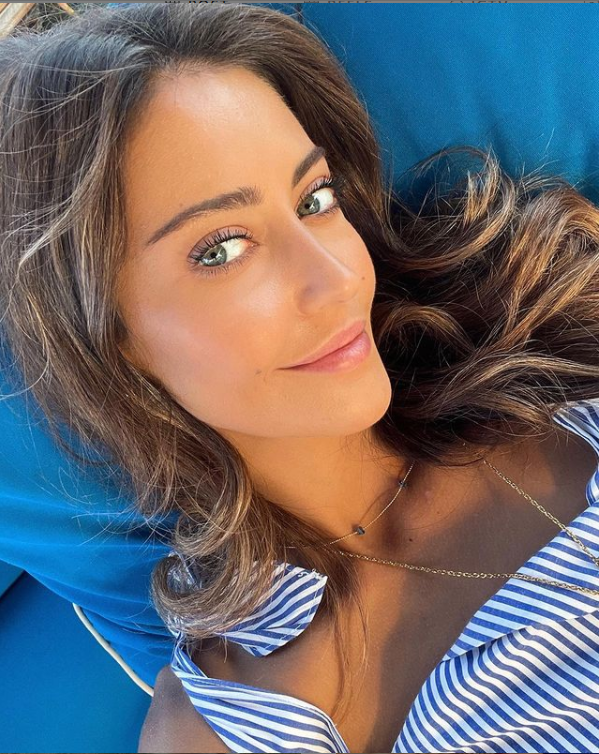 Tuğba Melis Türk biografia: chi è, età, altezza, peso, figli, marito ...