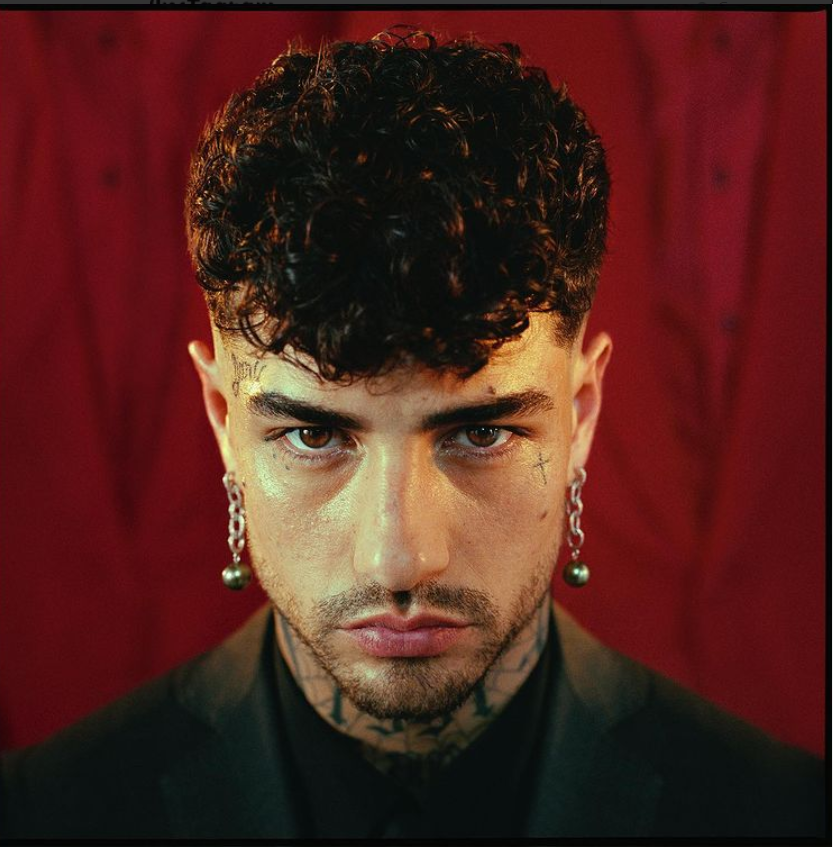 Tony Effe (Nicolò Rapisarda) biografia: chi è, età, altezza, peso ...