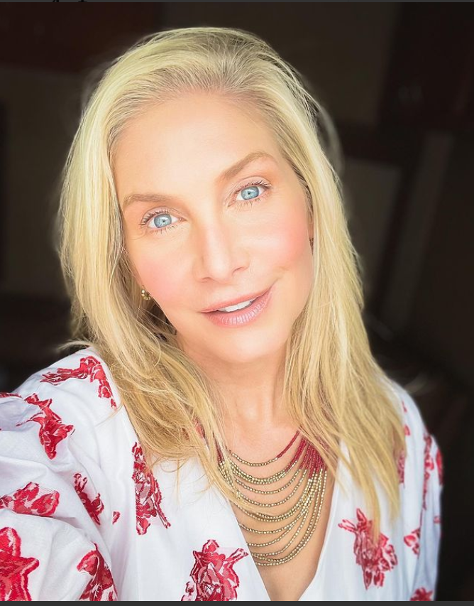 Elizabeth Mitchell biografia: chi è, età, altezza, peso, figli, marito ...