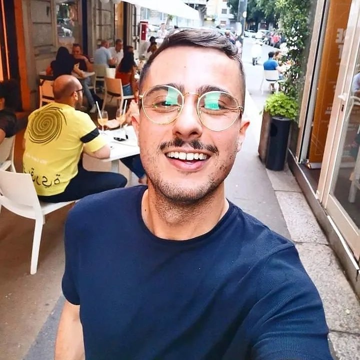 Andrea Pinna biografia: chi è, età, altezza, peso, tatuaggi, compagno ...