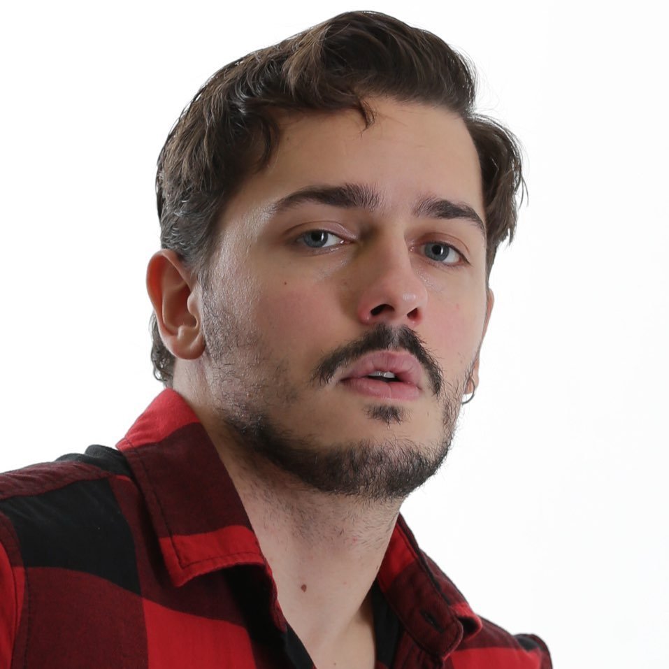 Francesco Leone biografia: chi è, età, altezza, peso, tatuaggi ...