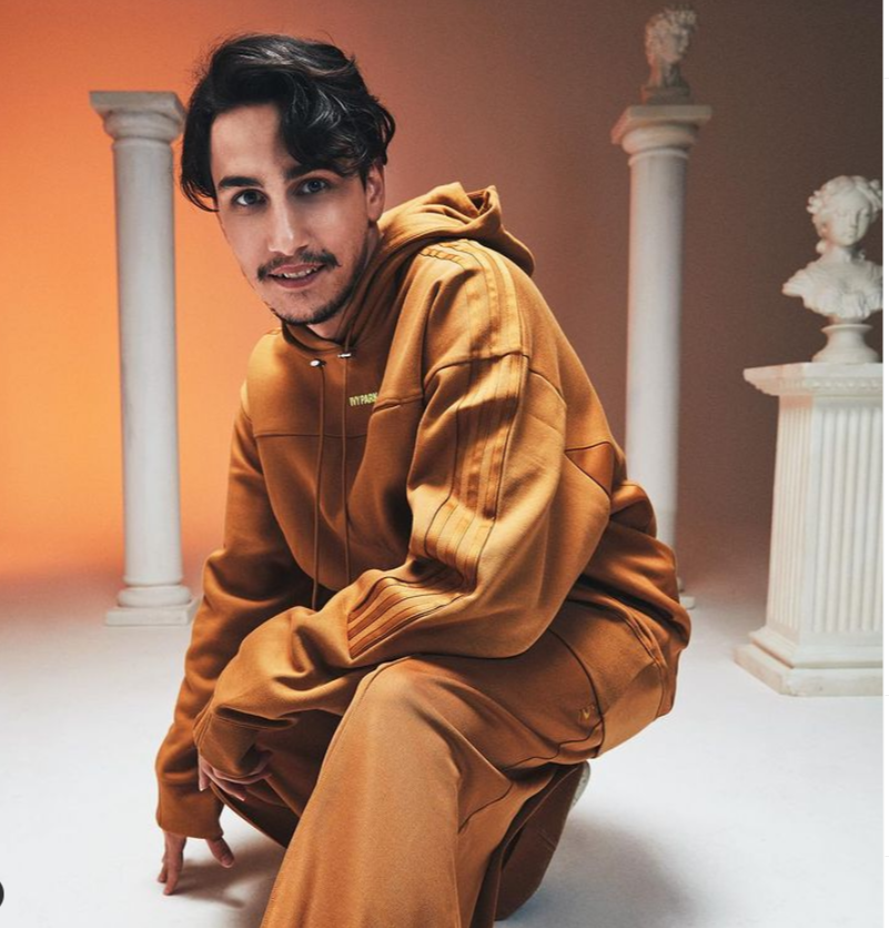 Sina Özer biografia: chi è, età, altezza, peso, fidanzata, Instagram e ...