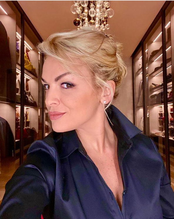 Francesca Pascale biografia: chi è, età, altezza, peso, figli ...