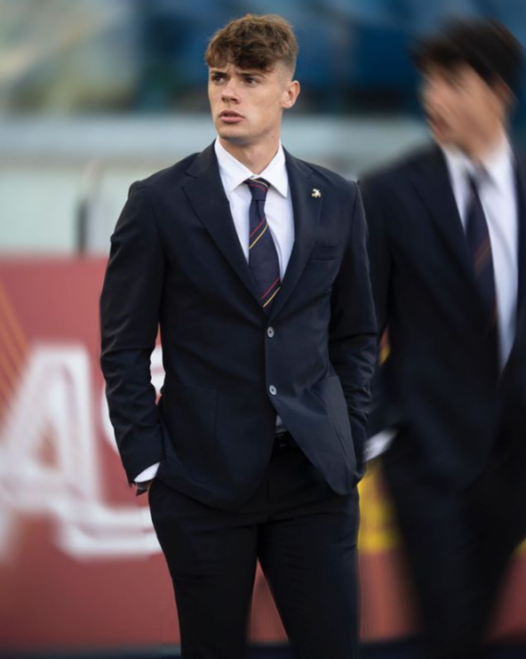 Nicola Zalewski biografia: chi è, età, altezza, peso, tatuaggi, figli ...