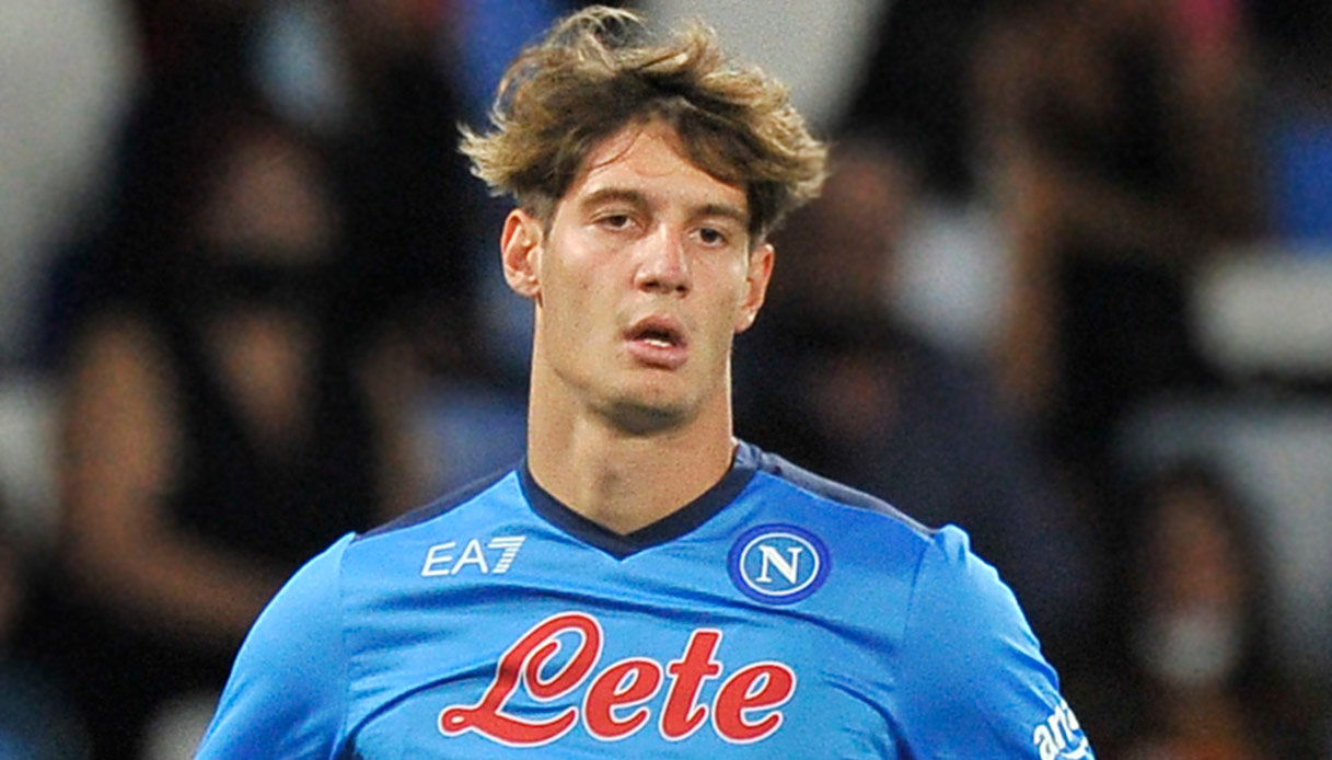 Alessandro Zanoli biografia: chi è, età, altezza, peso, tatuaggi, figli ...