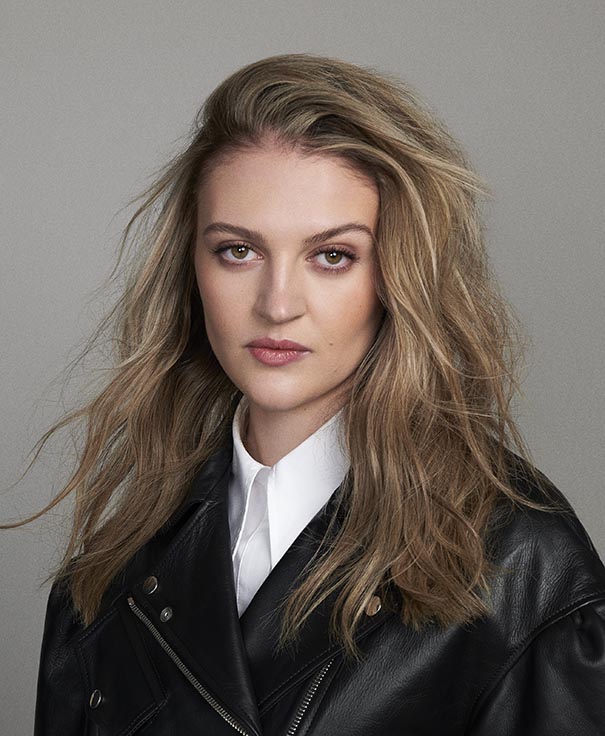 Lara Peake biografia: chi è, età, altezza, peso, fidanzato, carriera ...