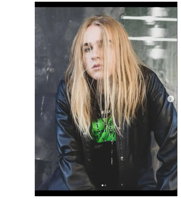 Aaron Cenere (Edoardo Boari) biografia: chi è, età, altezza, peso ...