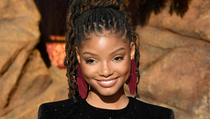 Halle Bailey biografia: chi è, età, altezza, peso, tatuaggi, fidanzato ...
