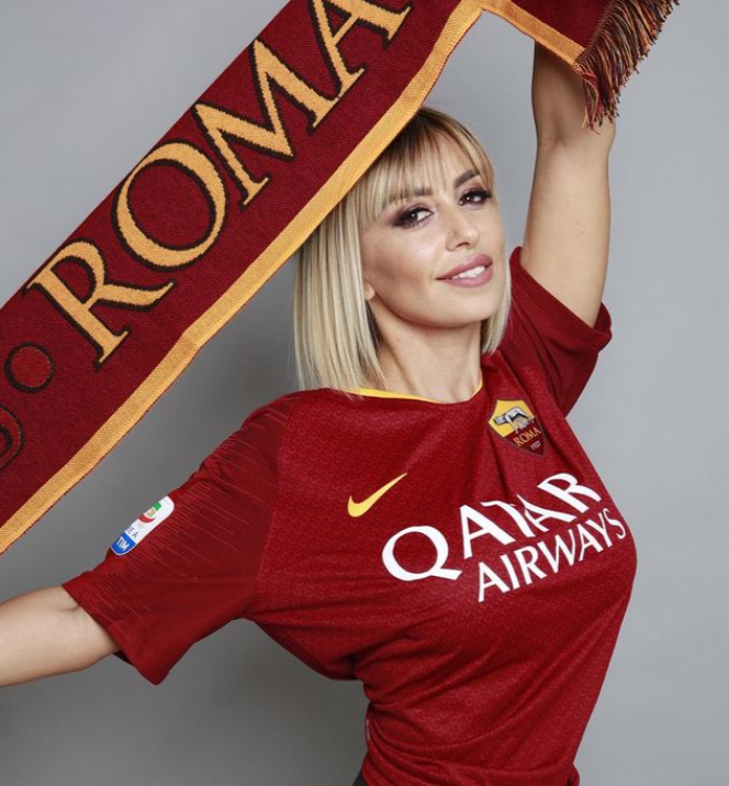 Roberta Pedrelli biografia: chi è, età, altezza, peso, tatuaggi, figli ...