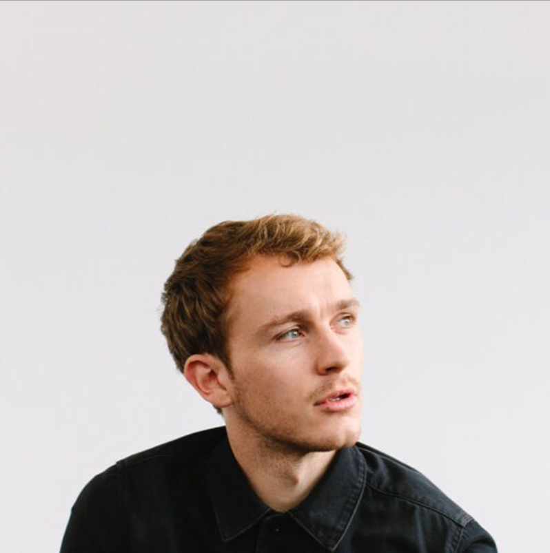 Harry Lawtey biografia: chi è, età, altezza, peso, fidanzata, Instagram ...