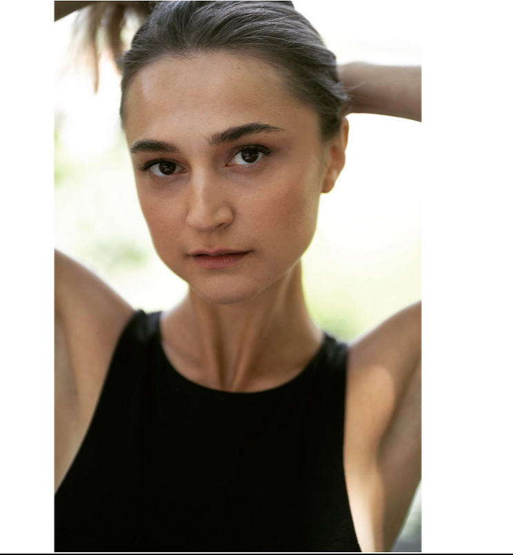 Isabella Nefar biografia: chi è, età, altezza, peso, figli, marito ...