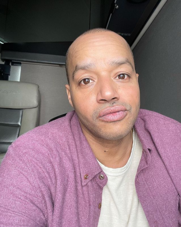 Donald Faison biografia: chi è, età, altezza, peso, figli, moglie ...