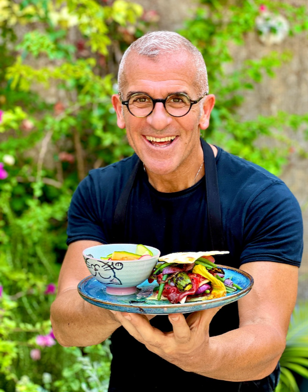 Max Mariola biografia: chi è, età, altezza, peso, figli, moglie ...