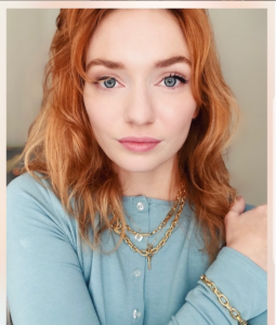 Eleanor Tomlinson biografia: chi è, età, altezza, peso, figli, marito ...