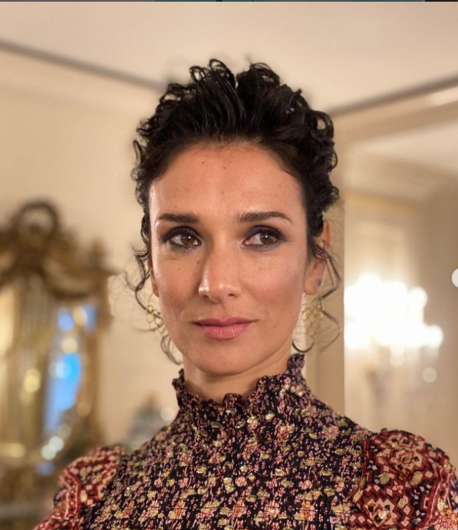 Indira Varma biografia: chi è, età, altezza, peso, figli, marito ...