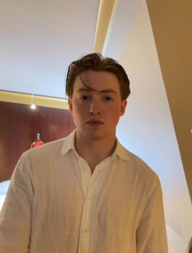 Kit Connor biografia: chi è, età, altezza, peso, fidanzata, carriera ...