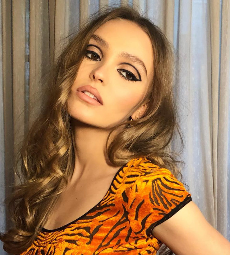 Lily-Rose Depp biografia: chi è, età, altezza, peso, genitori ...