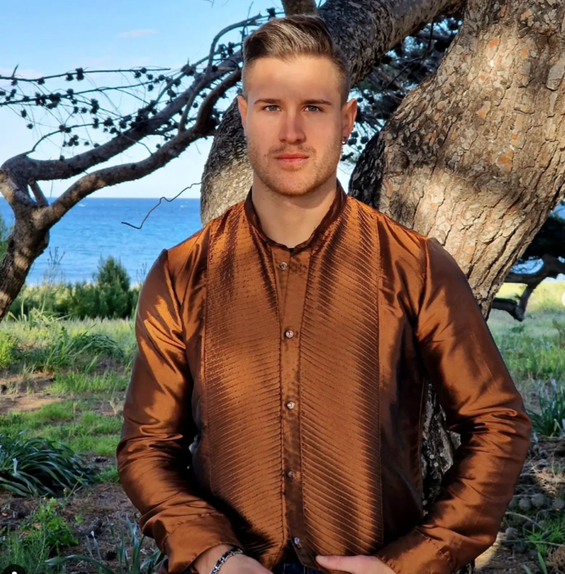 Elvis Antolini biografia: chi è, età, altezza, peso, figli, moglie ...