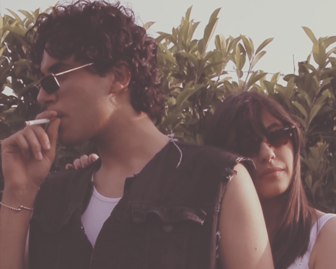 1122 è il terzo singolo che anticipa il nuovo album di Ester Cesile ...