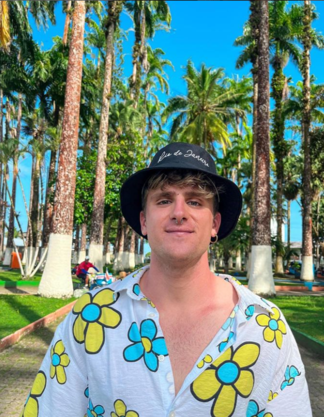 Etra biografia: chi è, età, altezza, peso, tatuaggi, fidanzata, canzoni ...