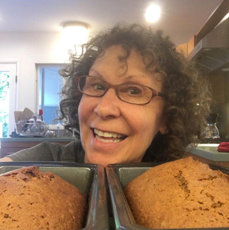 Rhea Perlman biografia: chi è, età, altezza, peso, figli, marito ...