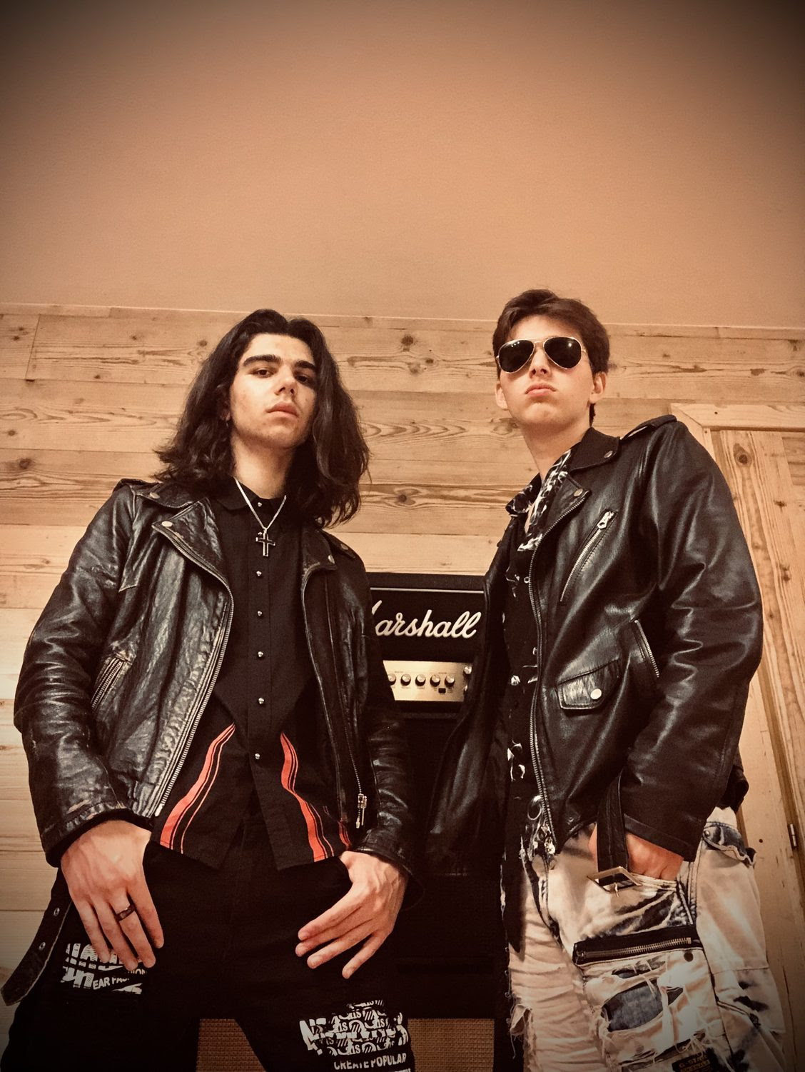 "Same Everything" è il nuovo singolo della band Rest Era: chi sono ...