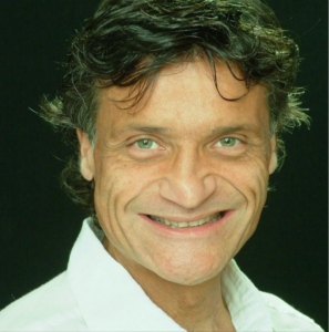 Alberto Testone biografia: chi è, età, altezza, peso, figli, moglie ...